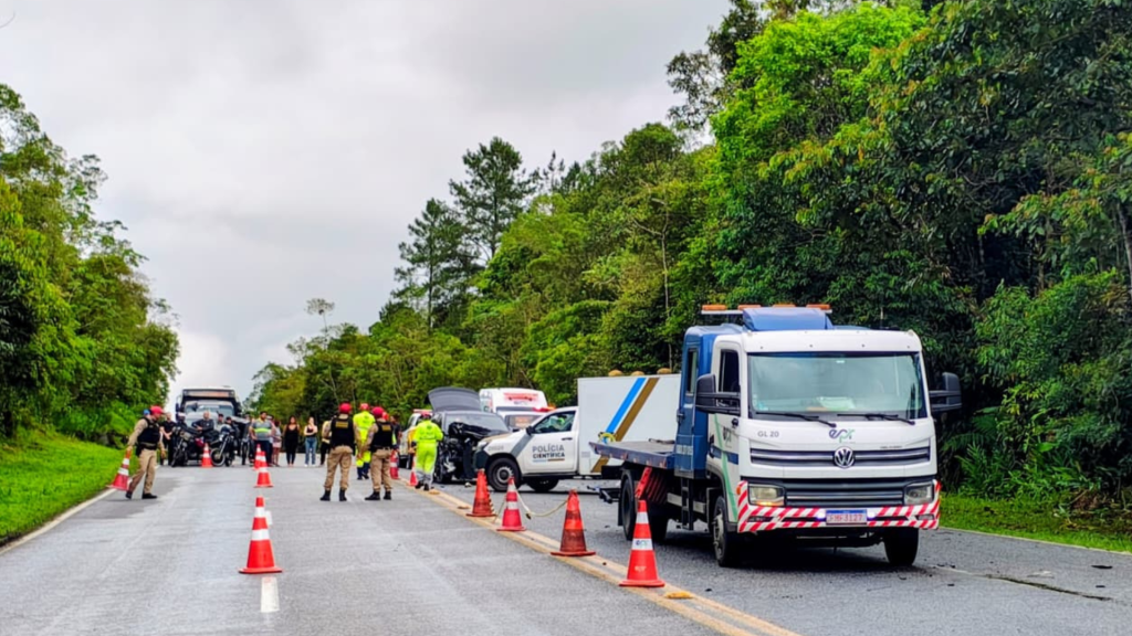 Grave acidente na PR-508 deixa três mortos e uma pessoa ferida - O ...